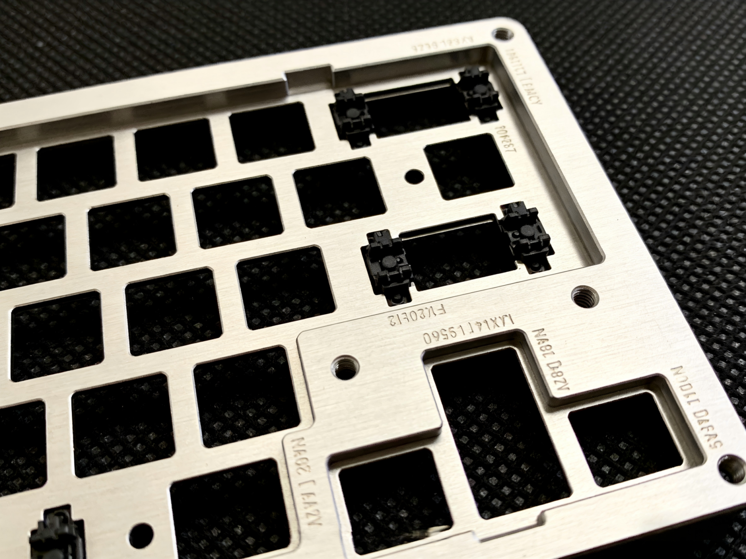 Choosing Machined Keyboard Plates: FR4 vs Aluminum vs PP – CNC ...